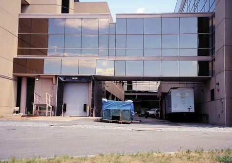 Demolition of Building 118 by Pfizer begins in Groton | The Day