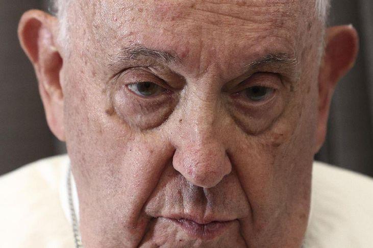 Pope slams Harris, Trump as 'against life' and urges Catholics to vote ...