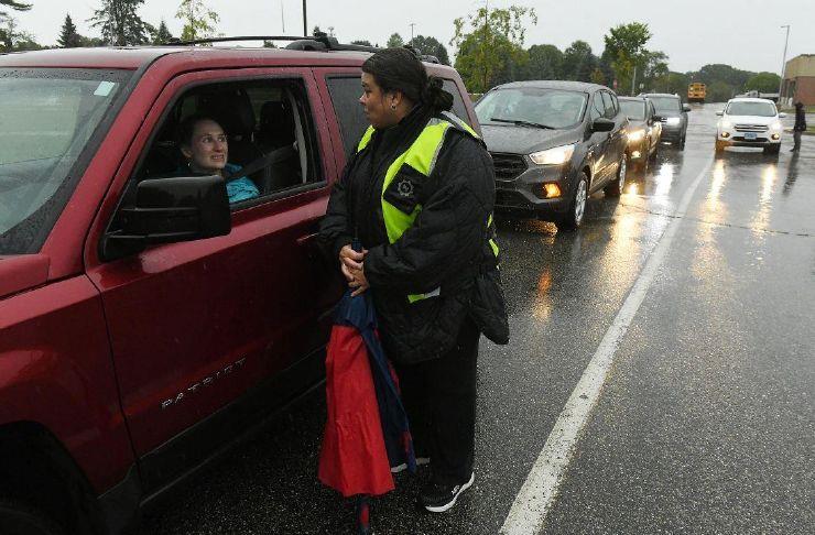 With mock traffic stops, police instruct people with autism on what to ...
