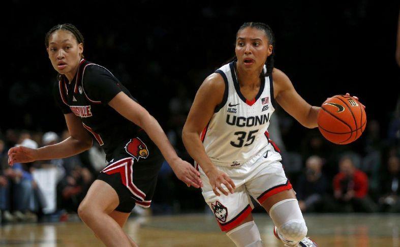 Stars carry UConn women to victory | The Day