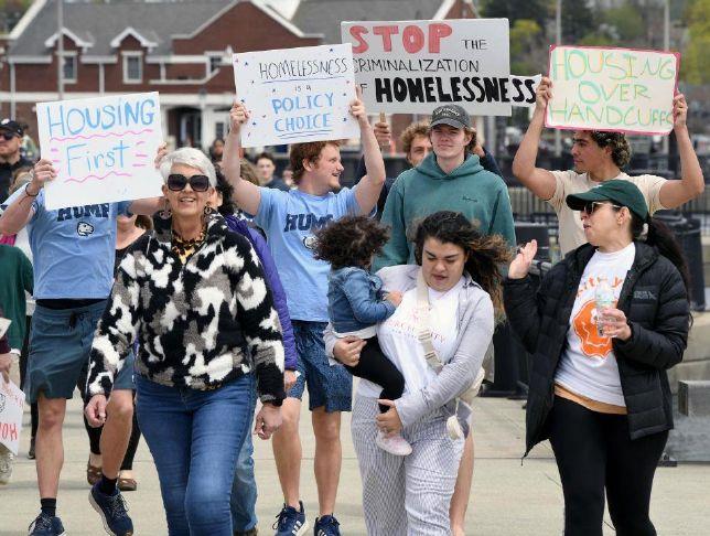 Funding cuts loom large at annual Walk to End Homelessness | The Day