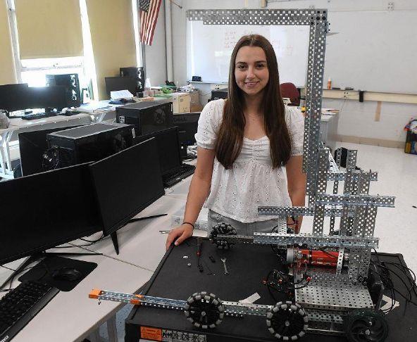Fitch senior wants to become Disney Imagineer | The Day