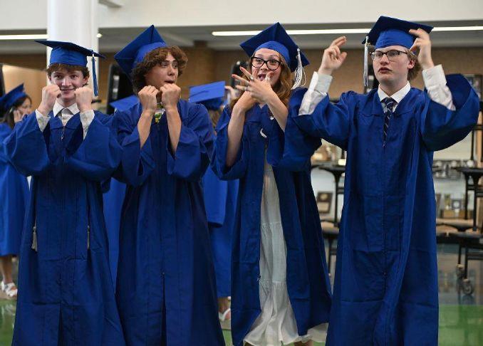 Lyme-Old Lyme High School hands out 96 diplomas | The Day